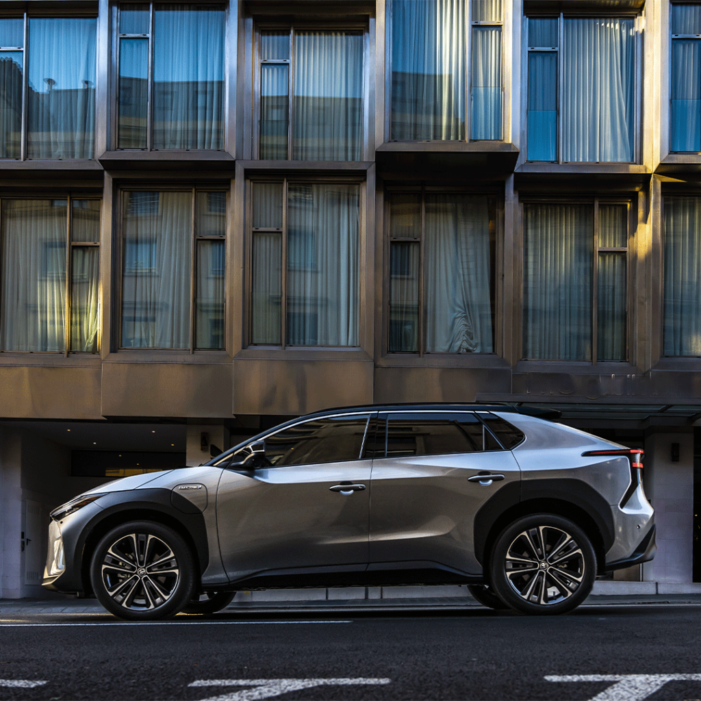 SUV electric Toyota bZ4X - disponibil la Toyota Timisoara